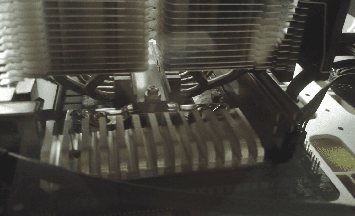 Direct die SSD controller cooling (Innogrit IG5236) on Asrock B550M-ITX ...